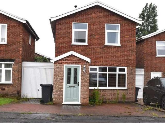 3 bed house to rent in Earl Drive, WS7, Burntwood