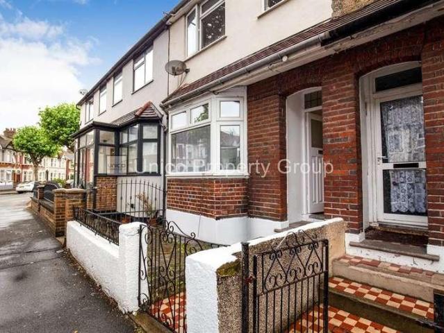 3 bed house to rent