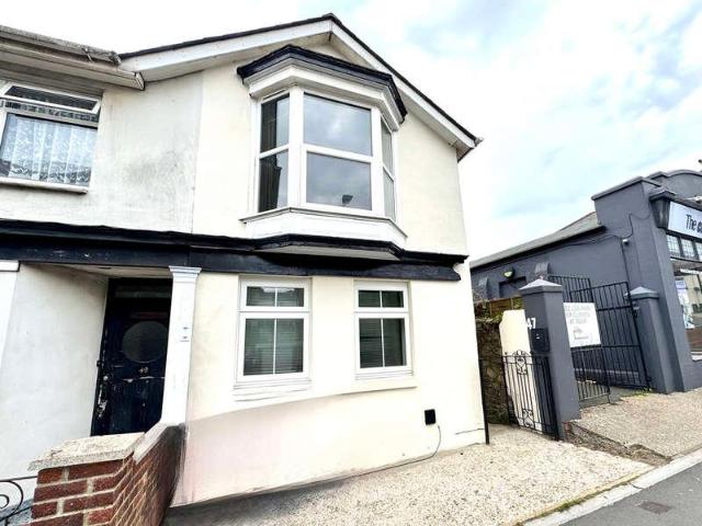 3 bed house to rent