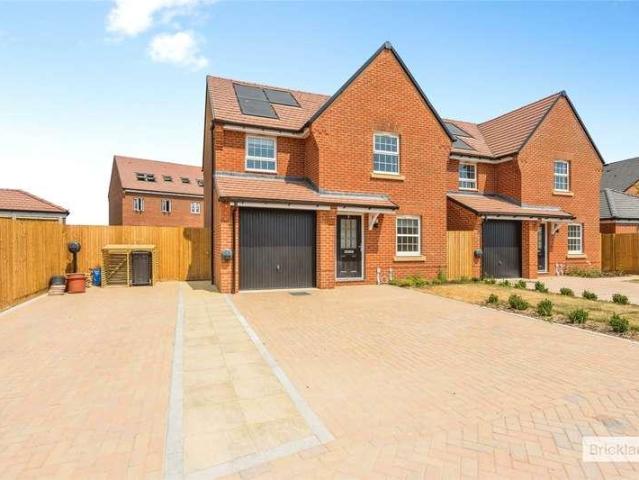 3 bed house to rent