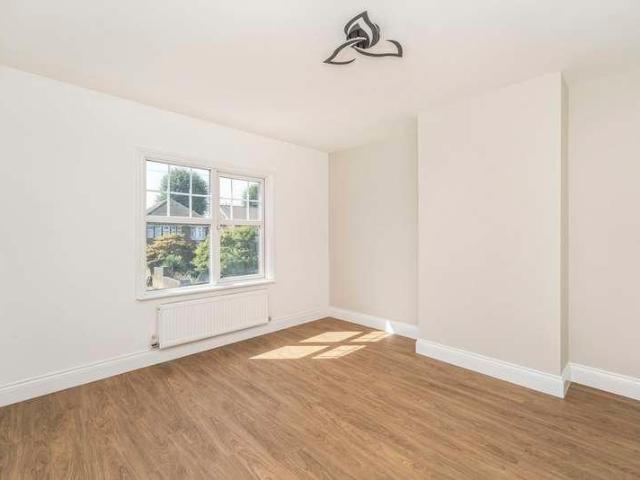3 bed house to rent