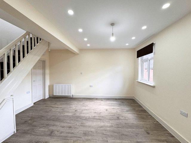 3 bed house to rent