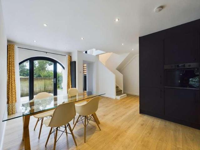 3 bed house to rent