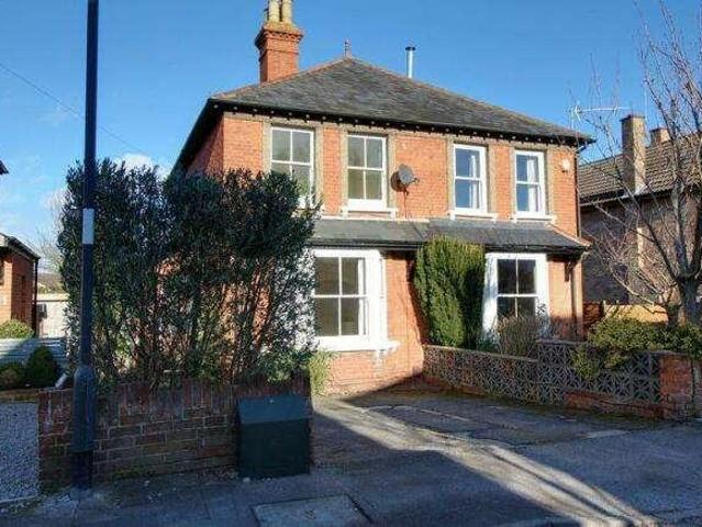 3 bed house to rent
