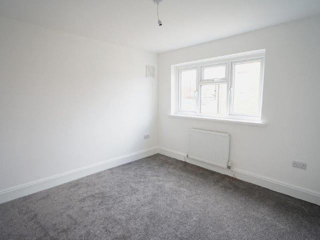 3 bed house to rent