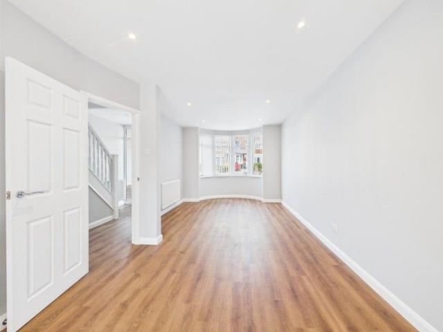 3 BED House To rent