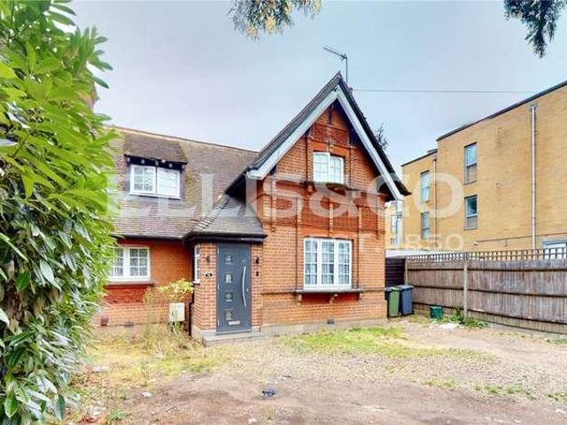 3 bed house to rent