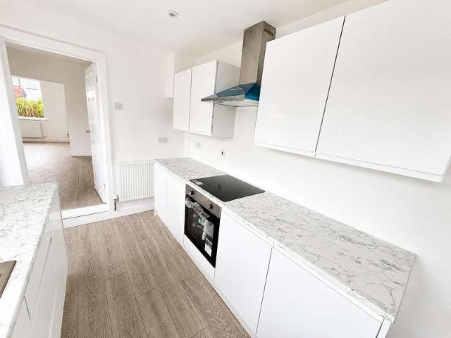 3 bed house to rent