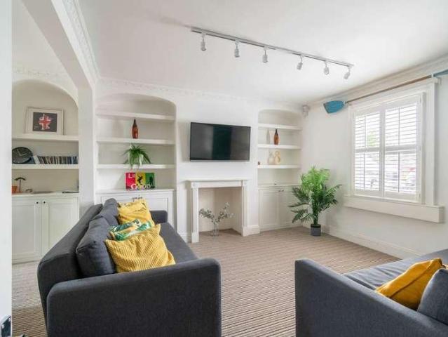3 bed house to rent