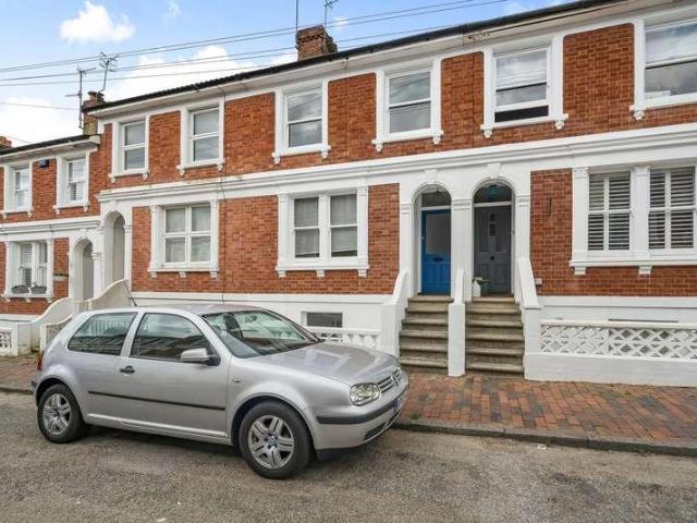 3 bed house to rent