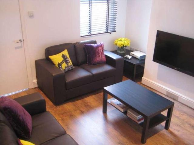 3 bed house to rent