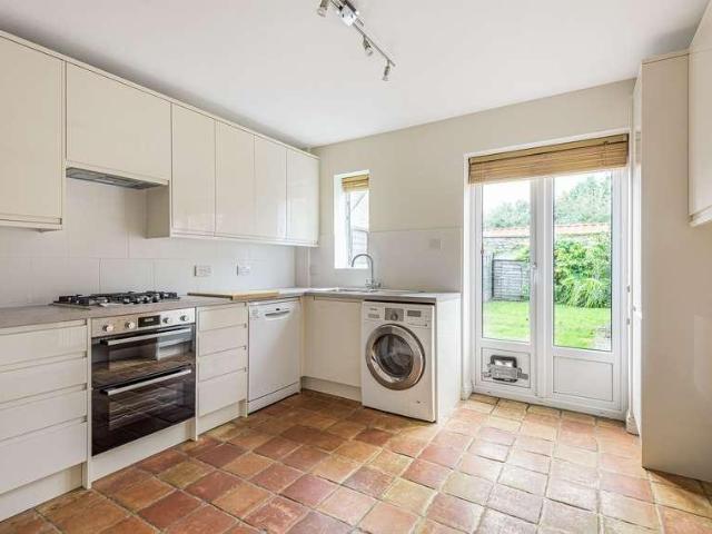 3 bed house to rent