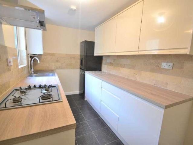 3 bed house to rent