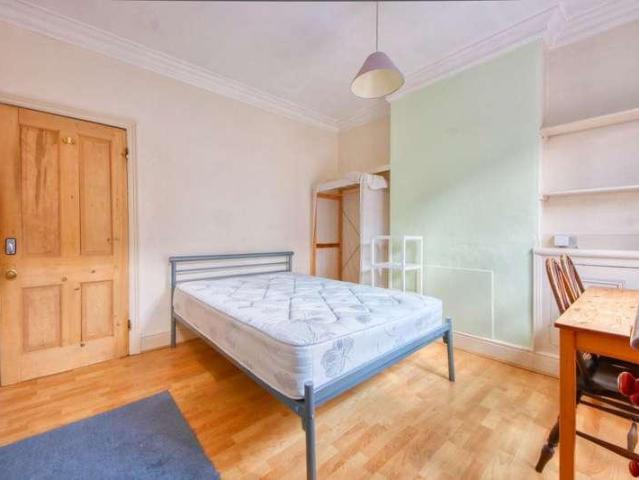 3 bed house to rent