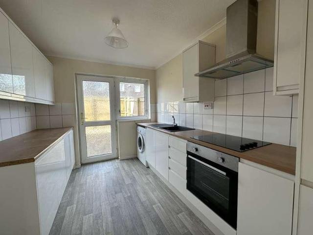 3 bed house to rent