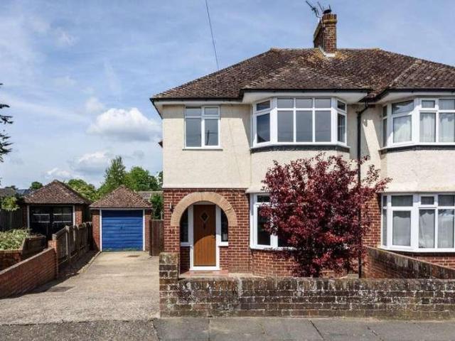3 bed house to rent