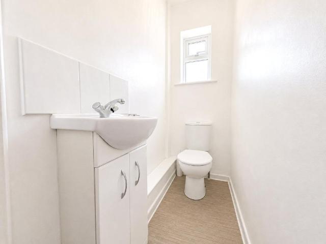 3 bed house to rent