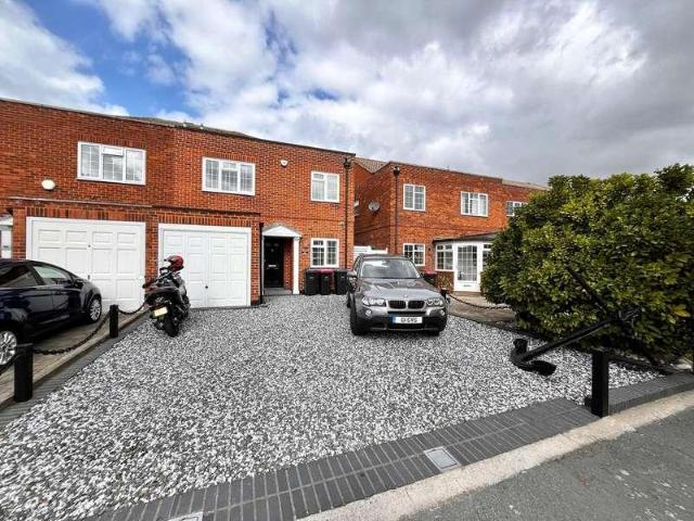 3 bed house to rent
