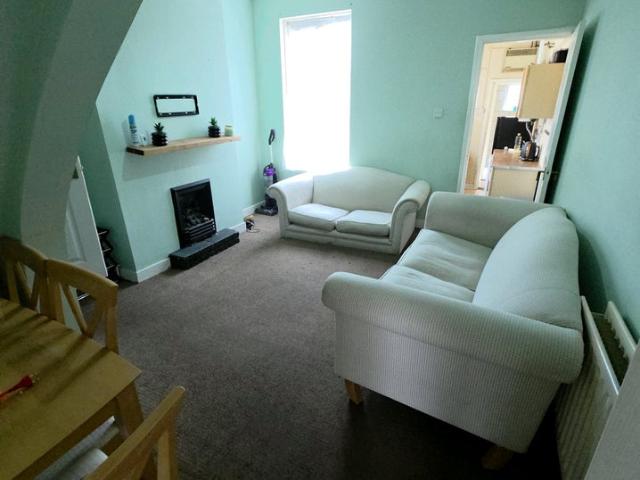 3 bed house BEARWOOD
