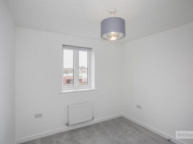 3 bed House Detached To Let