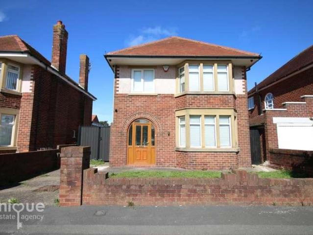 3 bed house for sale