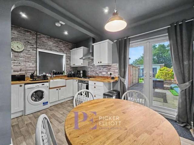3 bed house for sale