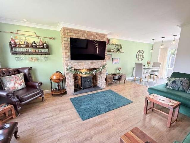 3 bed house for sale