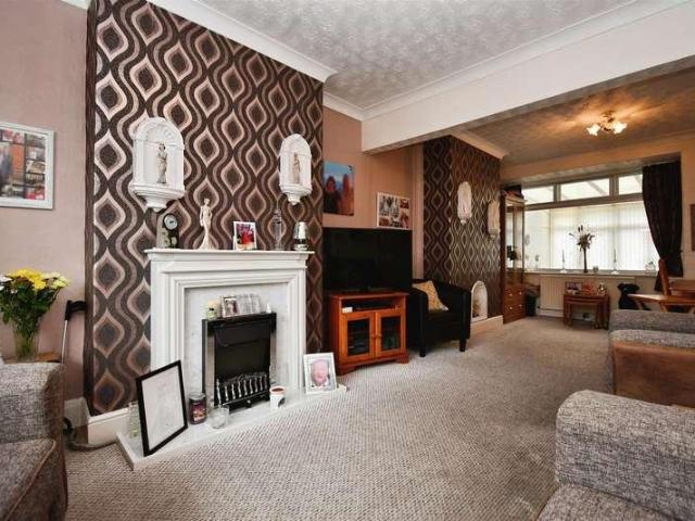 3 bed house for sale