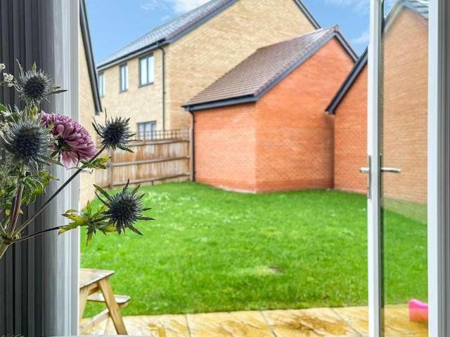 3 bed house for sale