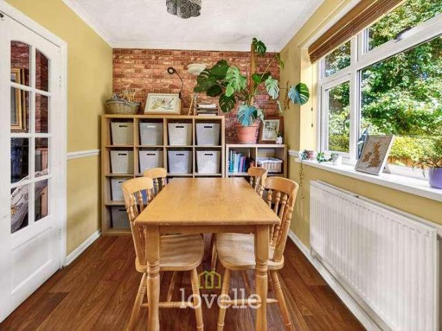 3 bed house for sale