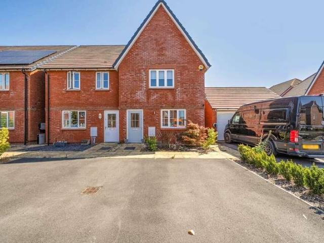 3 bed house for sale