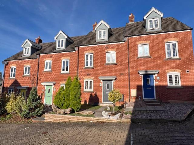 3 bed house for sale