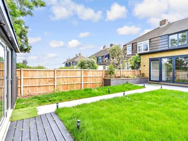 3 bed house for sale