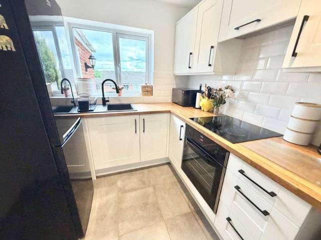3 bed house for sale