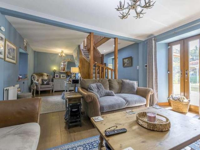3 bed house for sale