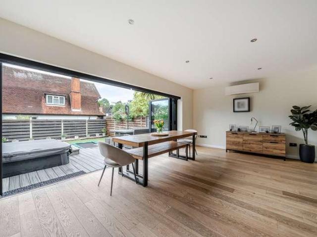 3 bed house for sale