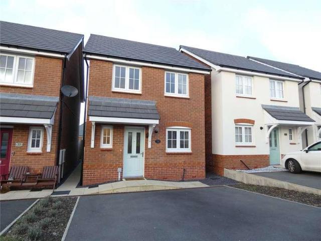 3 bed house for sale