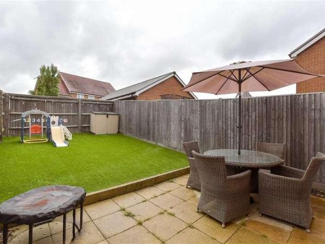 3 bed house for sale