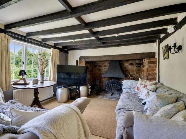3 bed house for sale