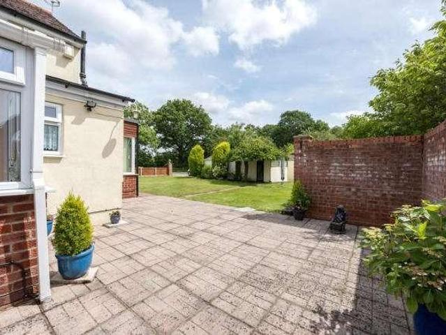 3 bed house for sale