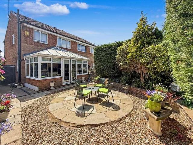 3 bed house for sale