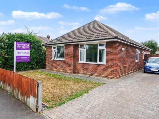 3 bed house for sale