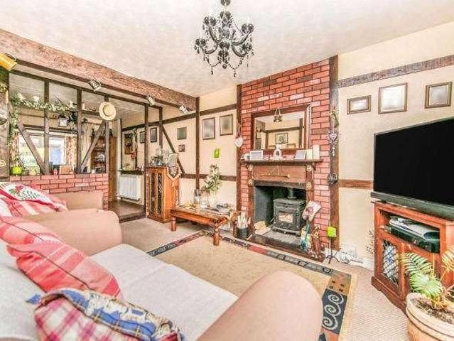 3 bed house for sale