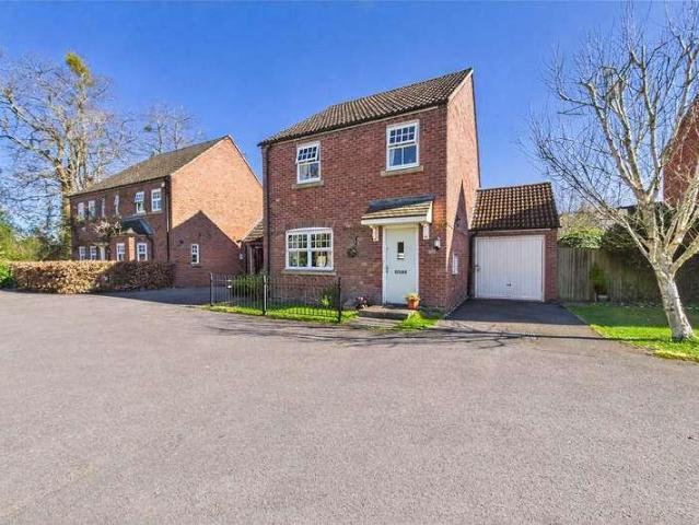3 bed house for sale
