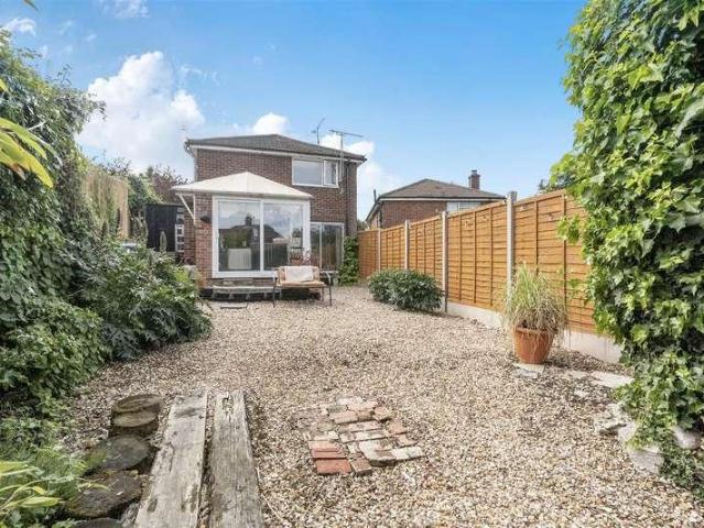 3 bed house for sale
