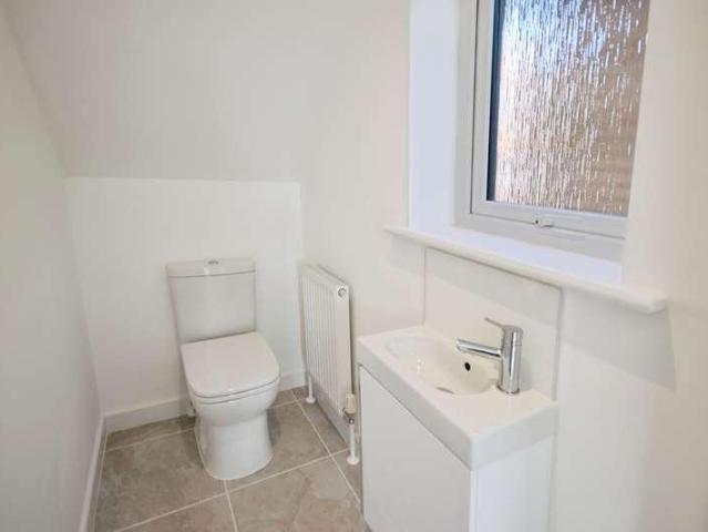 3 bed house for sale