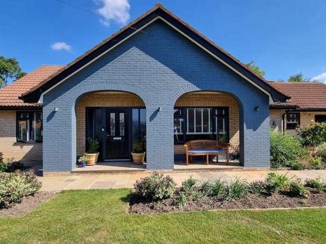 3 bed house for sale