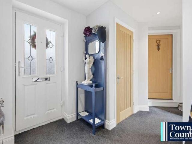3 bed house for sale