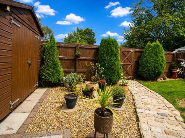 3 bed house for sale