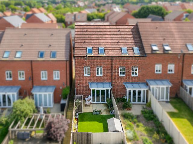 3 bed house for sale
